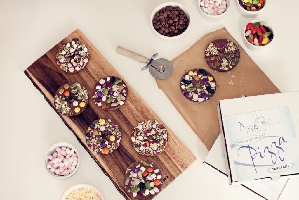 Takeaway Chocolate Pizza Kit - Dizzy Rhino